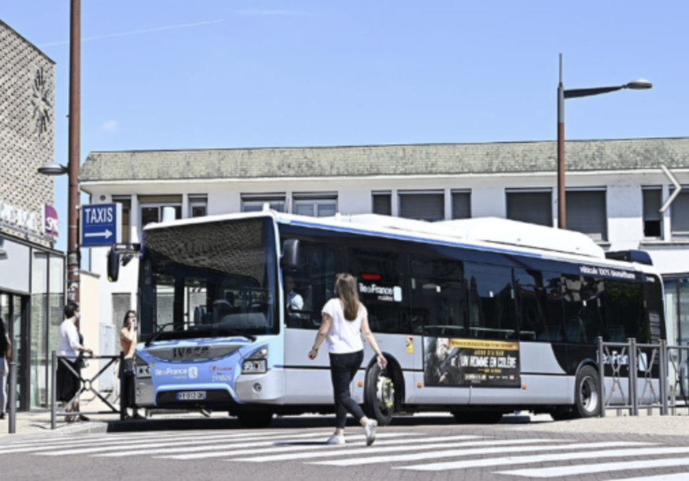 IDFM inaugure la ligne express 9517 | Car & Bus News